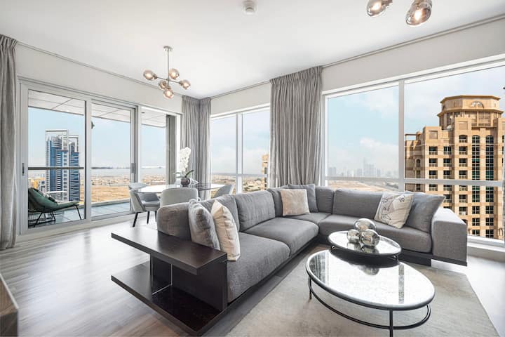 Spacious Apartment With Excellent Facilities - Dubaï