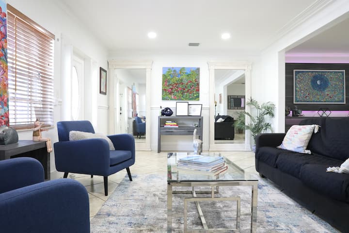 Casa De Sol W/pool Fifa Fans - North Miami, FL