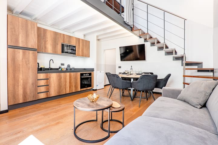 Large Apt For 10, Center, Wi-fi & A/c, Summer - Florença