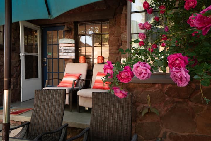 New Listing! Charming Downtown 2b/1b - Flagstaff, AZ