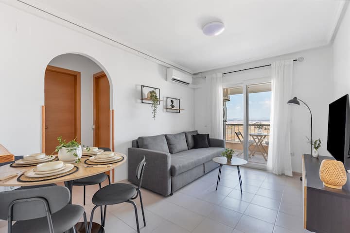 2bdr Apt W/ Pool | Stunning Sunset | 300m Beach - Torrevieja