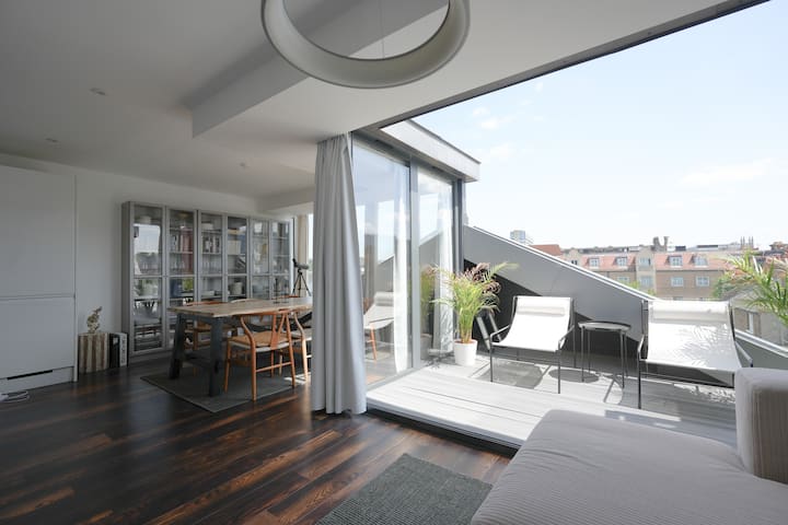 Modern Penthouse • Balcony • Superfast Wi-fi - Earls Court