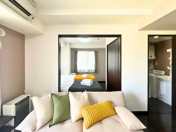 【すすきの繁華街まで徒歩5分の貸しホテル】豊水すすきの駅 歩7分/高級レジデンスで快適な都会の暮らし - Sapporo