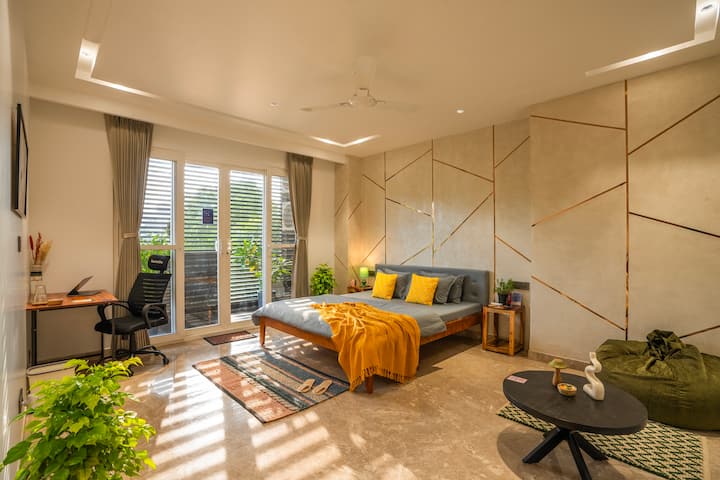 Premium Room | Liveaway Gurugram - Gurugram