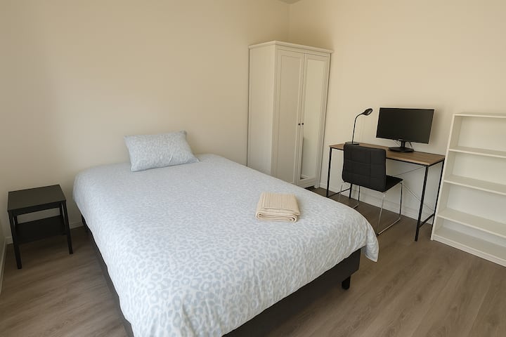 * Discover * Feel Home * Central * Washing & Dryer - Oslo