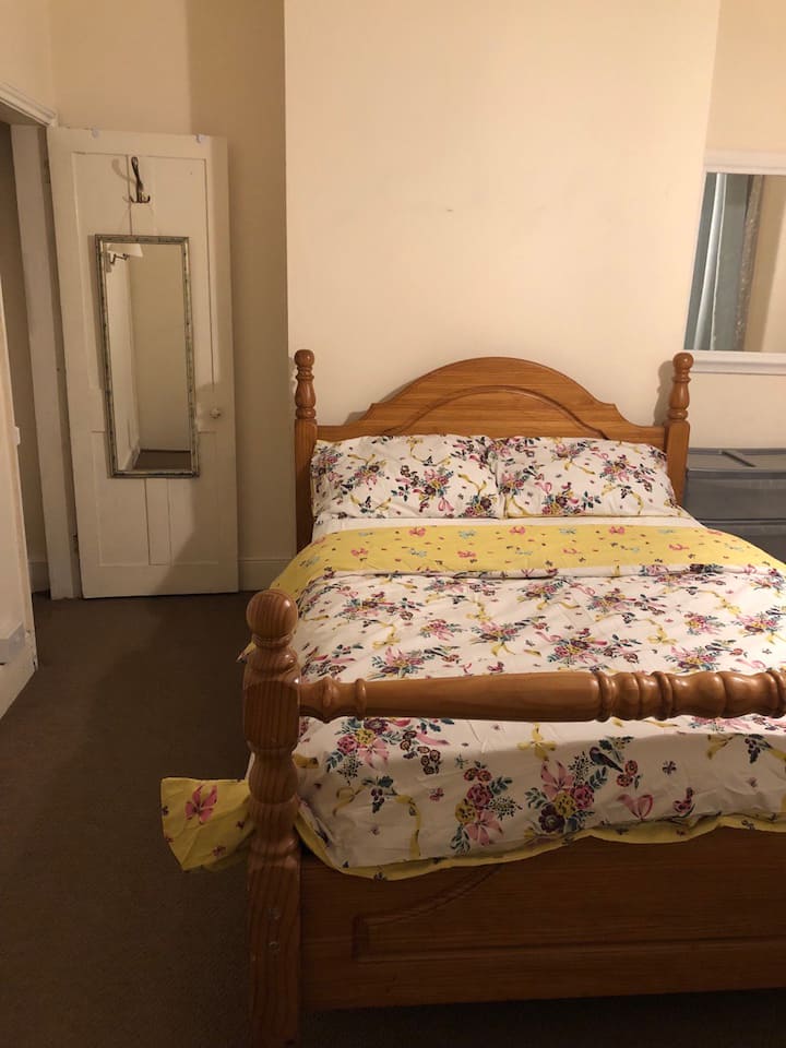 Clean Spacious Room Lovely Safe Lady's House - Reading