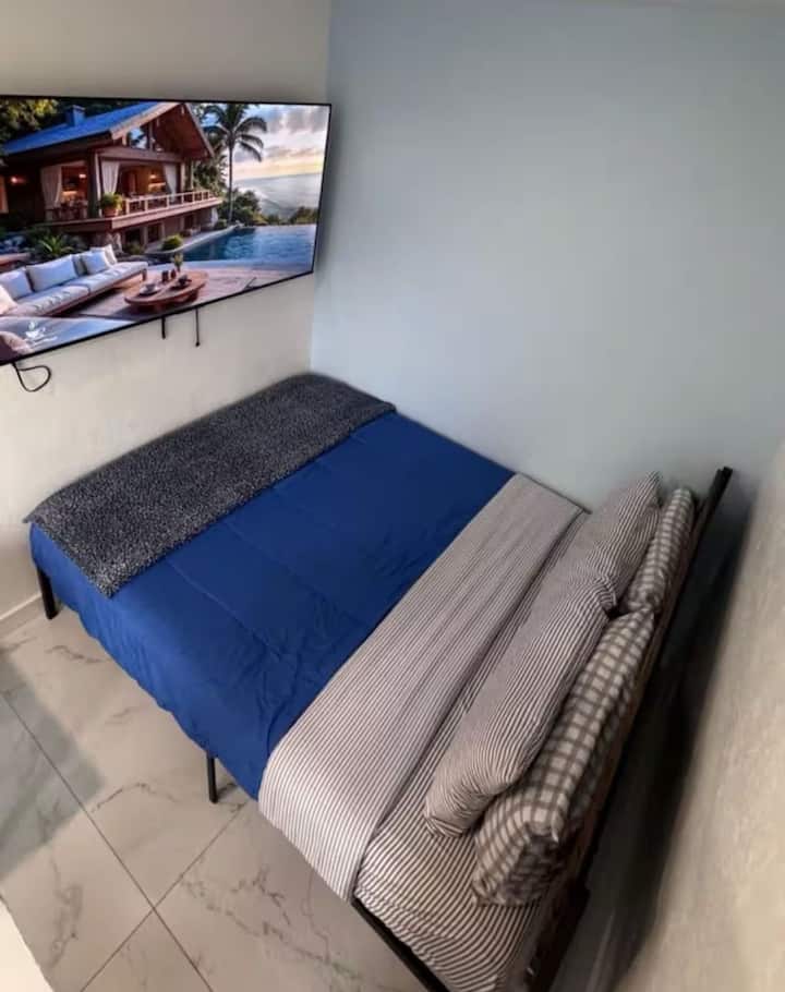 Ocean Life Studio *6 Min To The Beach* - Fort Lauderdale, FL