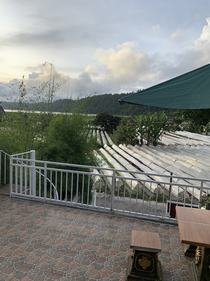 Stefany Cabins - Munduk