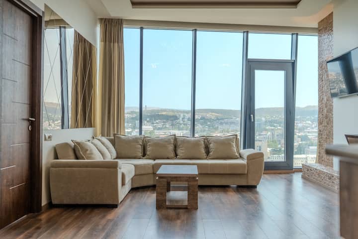 King David River Suite | Crown Collection - Tbilisi