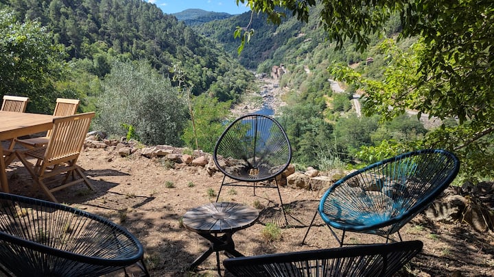 Baignade, Vélo Et Escalade - Ardèche