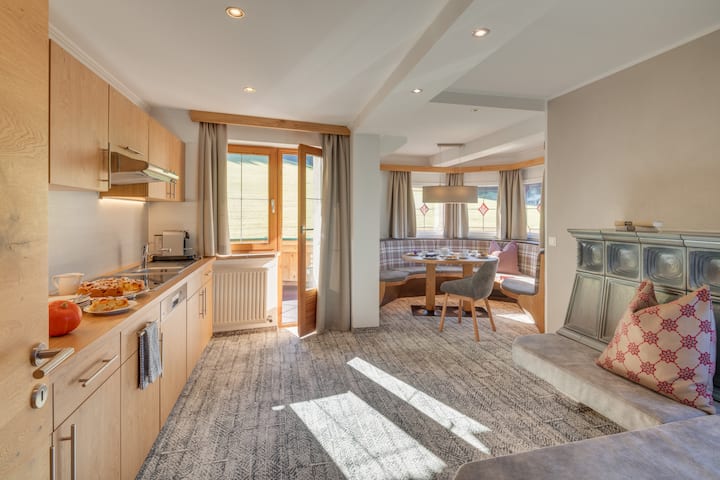 Family Apartment With Indoor Pool And Lake Access - Austria