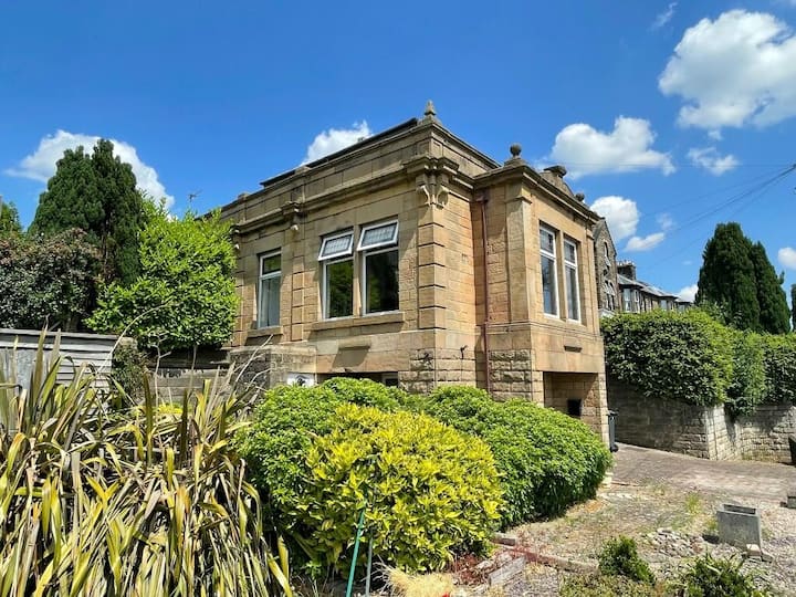 19th C Hydrotherapy Spa Building + Stunning View! - Matlock