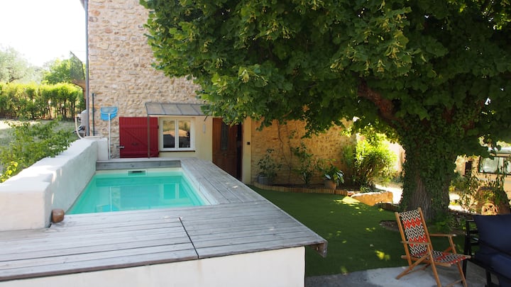 Mas Provençal Et Piscine Pour Vacances En Famille - Nyons