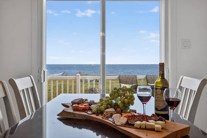 *Beachfront Retreat*stunning Views*paddle*relax - Bathurst, NB