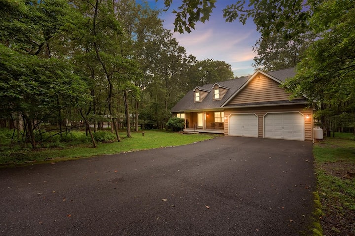 Poconos Paradise - Jim Thorpe, PA