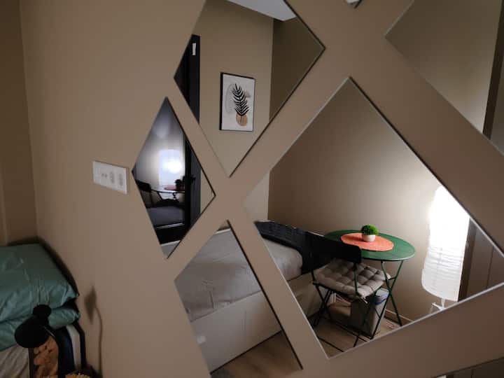 Premium Long-term Room In Luxury Residence - Barcelona