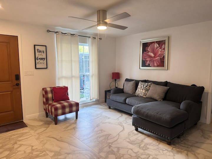 Family Home With Big Backyard In New Port Richey - New Port Richey, FL