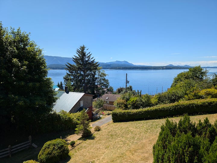 Spacious, Panoramic Ocean Views - Port McNeill