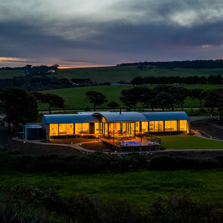 Luxury Coastal Family Villa - South Australia