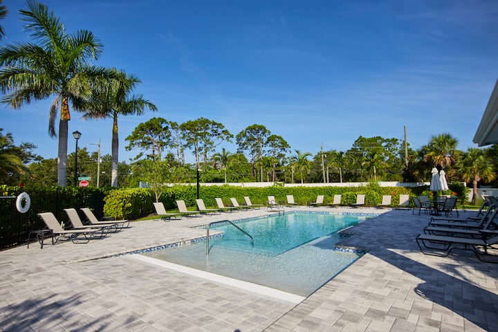 Heated Pool - 10 Min To Shopping - King Adjus. Bed - Lakewood Ranch, FL