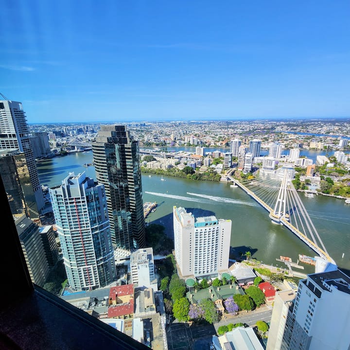 Brisbane Skystay - City & River Views / Pool / Gym - Brisbane