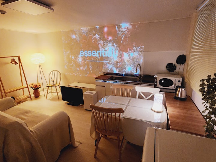 Spacious & Nature-friendly Classic Home In Seoul - Seongnam-si