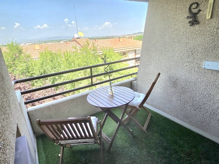 Coqueto Apartamento Con Terraza Y Piscina - Universidad Francisco de Vitoria