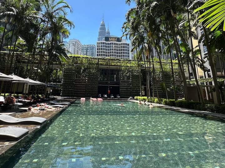 2 Min To Pavilion Kl | Spacious 3b3r Family Suite - Kuala Lumpur
