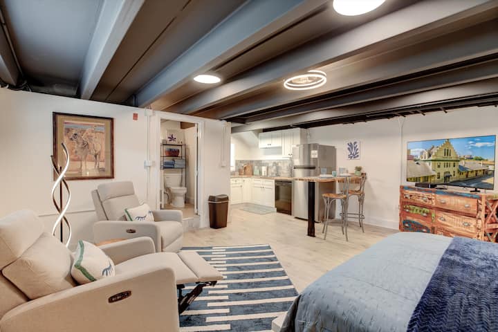 The Checkerboard Flat - Walk To Ut & Ft Sanders - Knoxville, TN