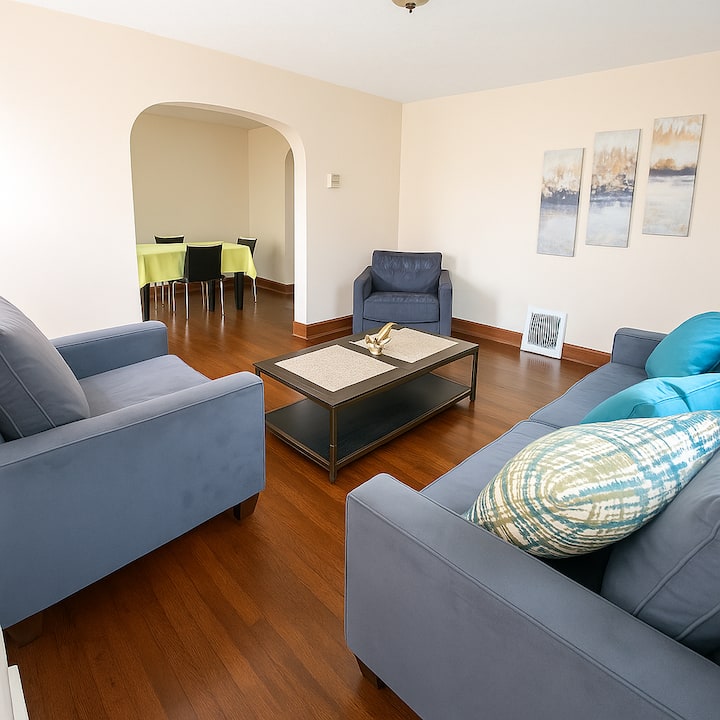 Charming Updated Home! - Youngstown, OH
