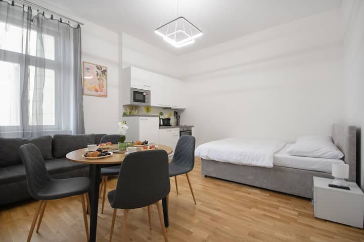 Center•self Checkin•5 Min To Airport Ex./train St. - Prag