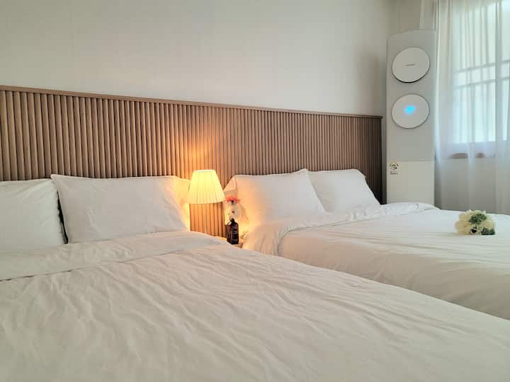 [감성독채 Adagio] #웰컴티#3인특가#오후2시퇴실 #역세권#1층독채 #해변5분#짐보관 - South Korea