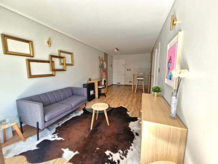 Moderno Depto. Y A Pasos De Todo - Las Condes