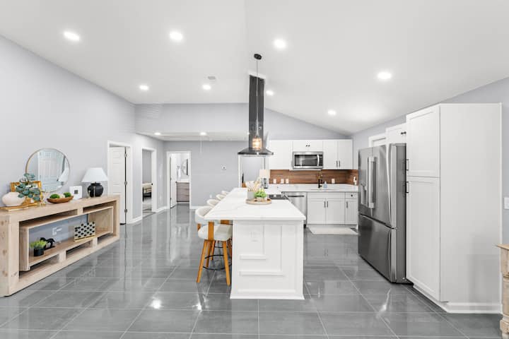 Game Day On Third - Sleeps 9/1.5miles To Bds! - Tuscaloosa, AL