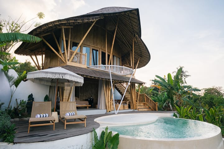 2br Private Bamboo Villa, Sunrise & Jungle View - Bali