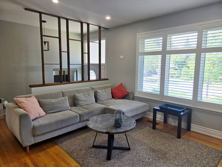 House In Scarborough (Near Lake) - Pickering