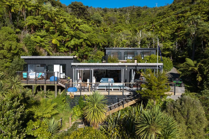 The Blackwood Bay Sanctuary - New Zealand