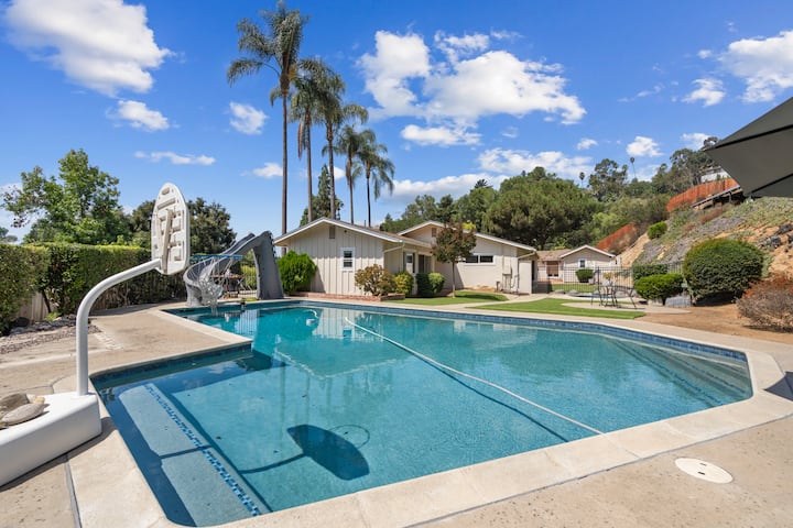 Big Modern Mt Helix Home With Pool - La Mesa, CA