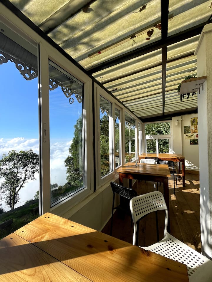 Lemo’s Café & Homestay | Cozy Hillside Retreat - China