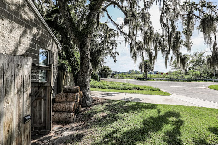 Midterm Only : Low Country Cabin - Savannah, GA
