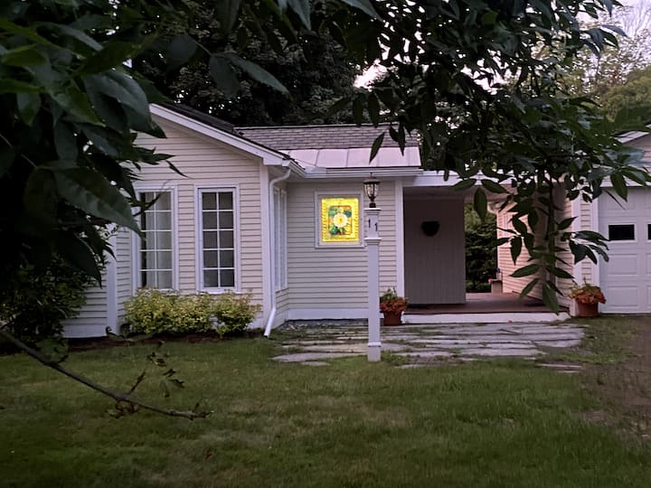 Dartmouth/hanover Guest House - Hanover