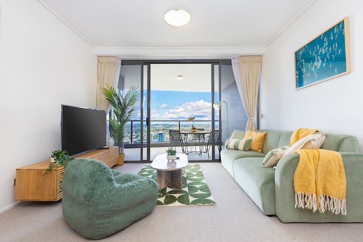 Mesmerising Views 2br Apt/free Parking,pool,gym - ブリスベン
