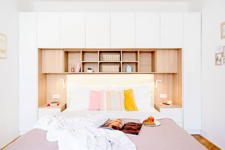 2bdr Apt. • Sleeps 7 • A/c • 1min National Theatre - Prague