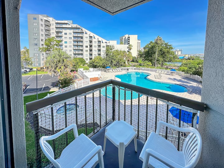 Poolview Studio Near Universal / 3 Pools/1 Indoor - Orlando