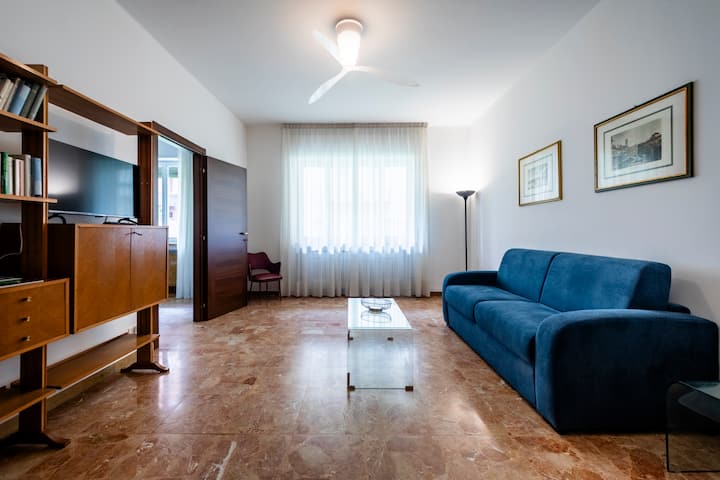 Large Apartment With 7 Sleeps And 2 Bathrooms - Verona