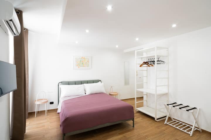 Controcanto: 3 Elegantes Habitaciones Con Baño - Palerme