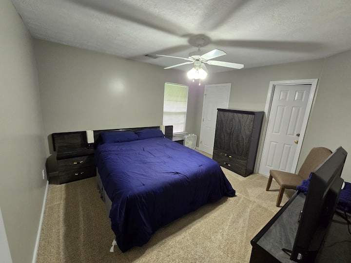 Room B – Cozy Room In Shared Home - Augusta, GA
