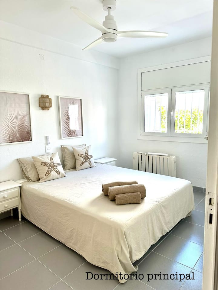 Casa Mediterránea En La Playa. - Cambrils