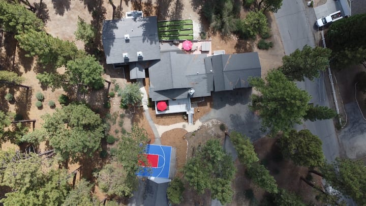 8 Bedroom, 12 Beds - Gameroom, Basketball & Golf - Big Bear, CA