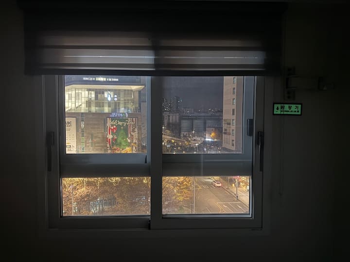햇살 도심 야경 여유 깔끔32/홍대/여의도 한강/영등포/지하철 1.2.5호선/문래 - South Korea